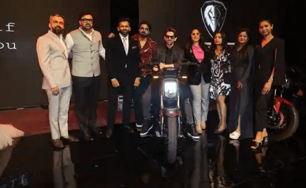 Svitch CSR 762 e-motorcycle launched in India at INR 1.90 Lakh | Droom ...