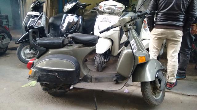 Used Bajaj Chetak 150 2000 Model (PID-1415275023) Scooter for Sale in Delhi