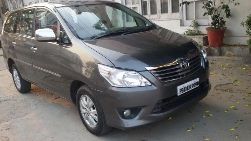 Used Toyota Innova 2.5 V 2012 Model (PID-1415802505) Car for Sale in ...