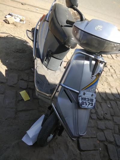 Used TVS Scooty ES 60cc 2002 Model (PID-1415830863) Scooter for Sale in ...
