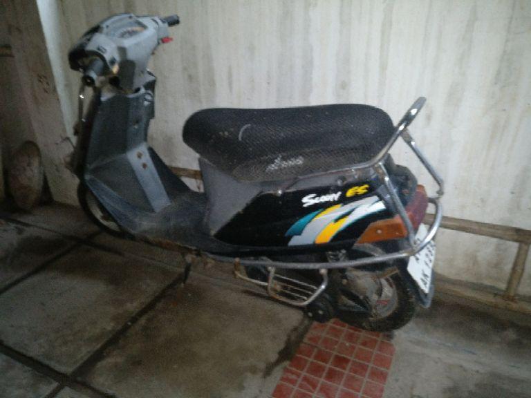 Used TVS Scooty ES 60cc 2003 Model (PID-1415843066) Scooter for Sale in ...