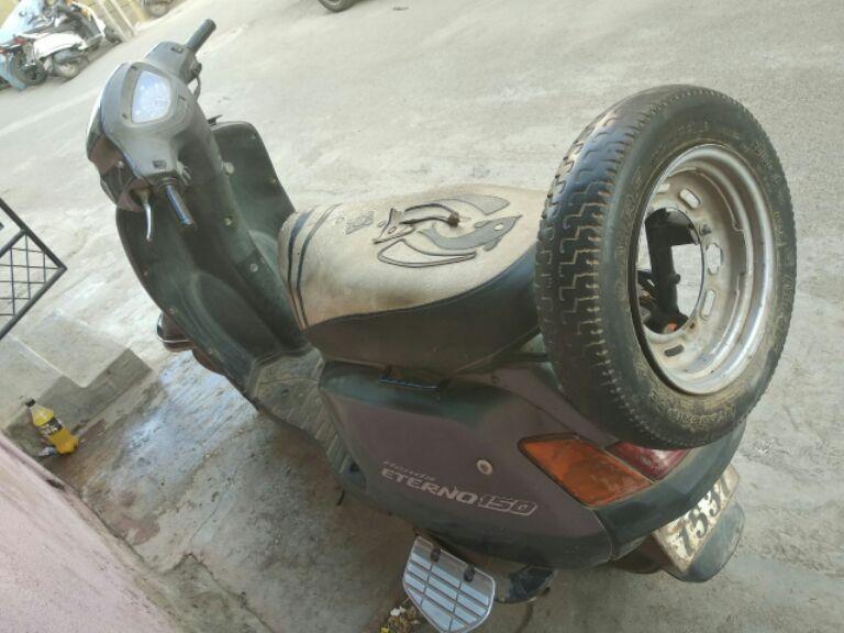 Used Honda Eterno 150cc 2006 Model Scooter for Sale in Surat