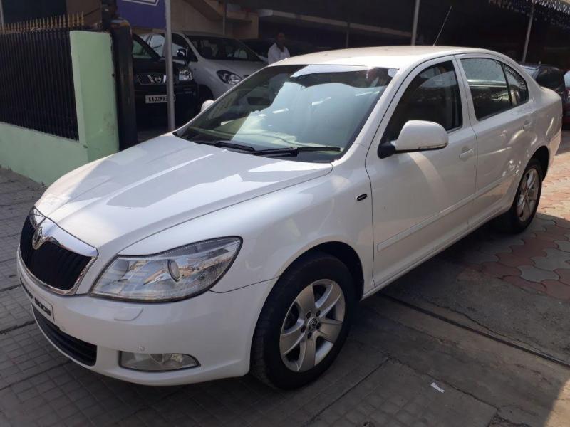 Used Skoda Laura ELEGANCE 2.0 TDI CR AT 2010 Model (PID-1416368242) Car ...
