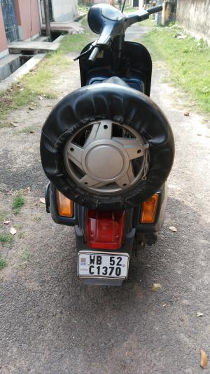 Used Bajaj Chetak 150cc 2002 Model (PID-1416797356) Scooter for Sale in ...