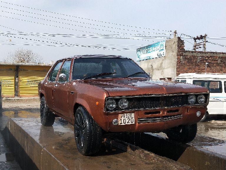 Used HM CONTESSA 2.0 DSL 2000 Model (PID-1417589864) Car for Sale in ...