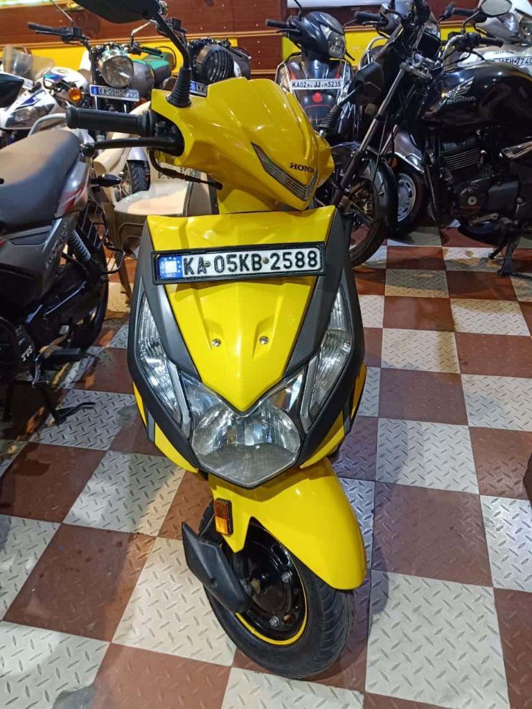 Used Honda Dio 110cc 2017 Model (PID-1417957275) Scooter for Sale in ...
