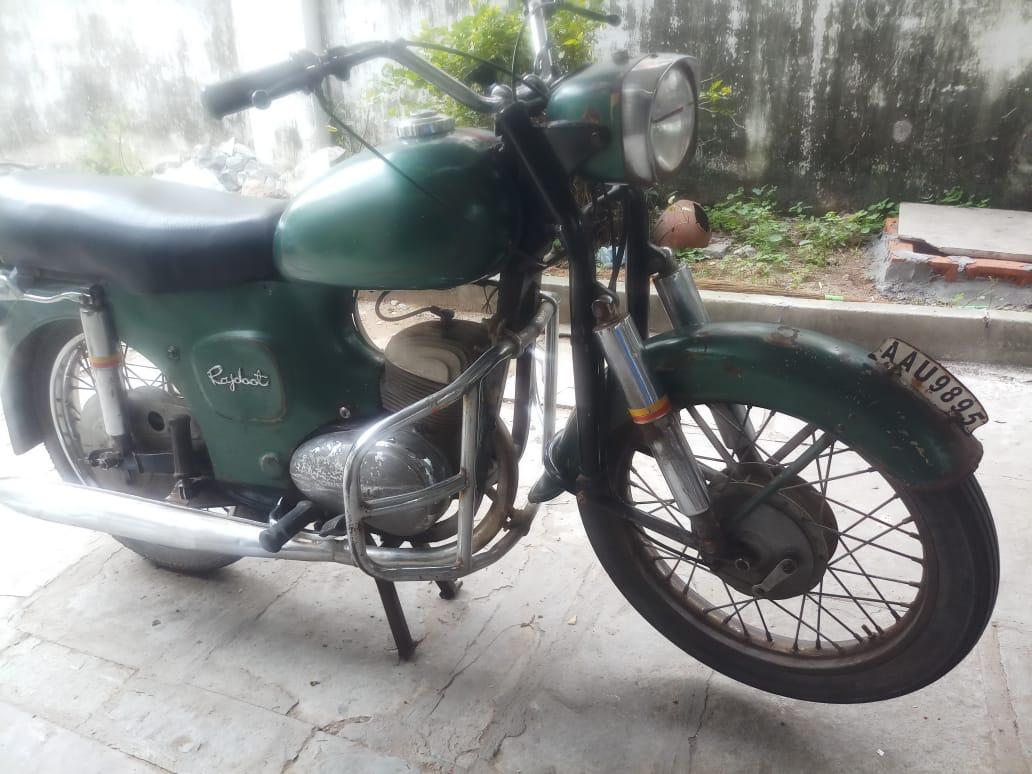 Used Rajdoot GTX 175cc 1980 Model (PID-1418043961) Bike for Sale in ...