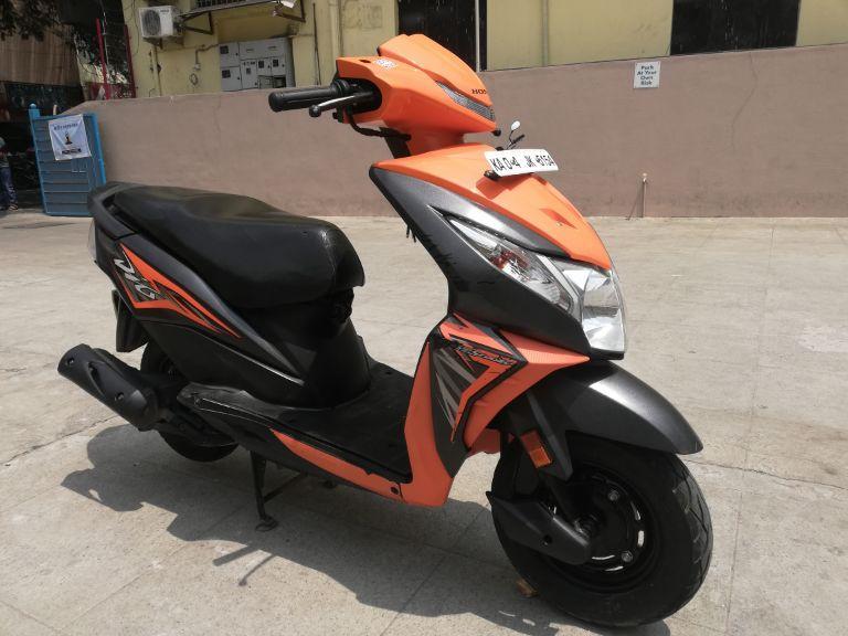 Used Honda Dio 110cc 2017 Model (PID-1418463906) Scooter for Sale in ...