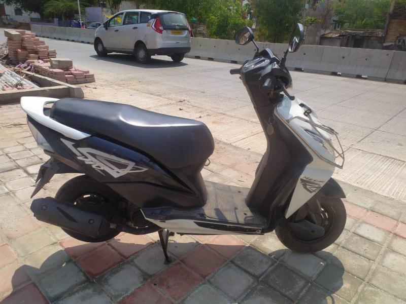 Used Honda Dio 110cc 2015 Model (PID-1418480424) Scooter for Sale in ...