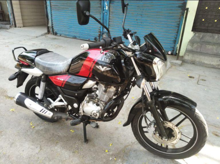 Used Bajaj V15 150cc 2016 Model (PID-1418739012) Bike for Sale in Delhi