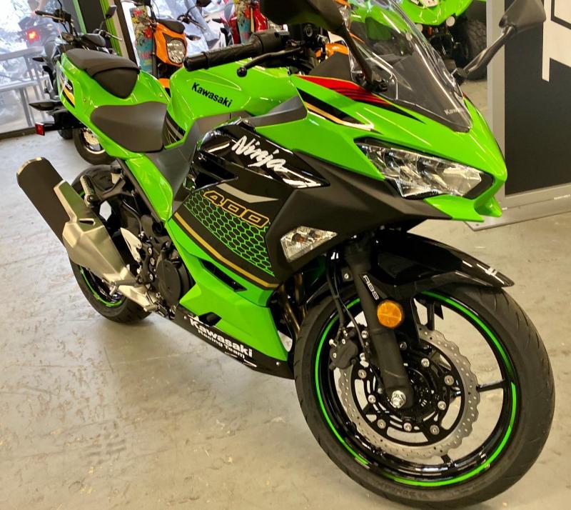 Used Kawasaki Z400 2022 Model (PID-1419047366) Super Bike for Sale in ...