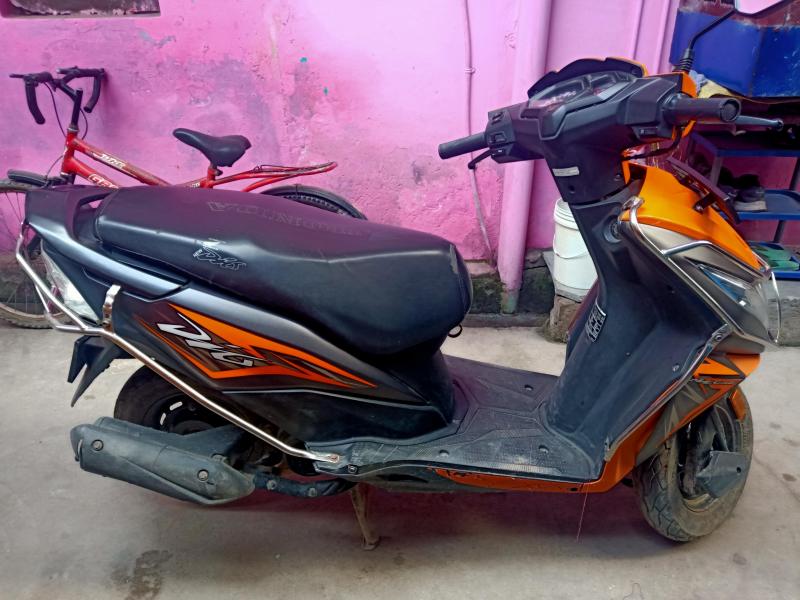 Used Honda Dio 110cc 2017 Model (PID-1419887338) Scooter for Sale in Delhi