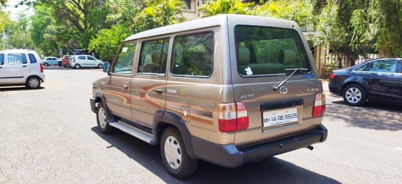 Used Toyota Qualis GS G8 2004 Model (PID-1420129912) Car for Sale in Pune