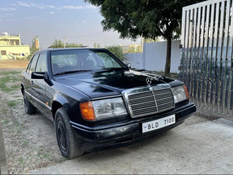 Used Mercedes-Benz E-Class 200 D 1988 Model (PID-1420409768) Vintage ...