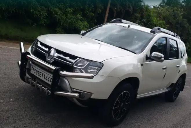 Used Renault Duster 110 PS RXZ 4X2 AMT 2017 Model Car for Sale in Hyderabad