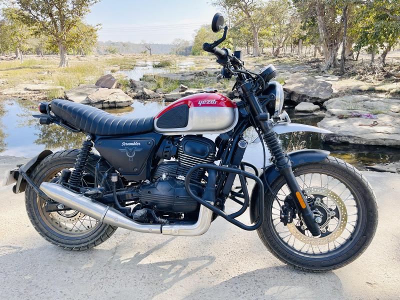 Used Yezdi Scrambler Rebel Red Mean Green Midnight Blue 2022 Model (PID ...