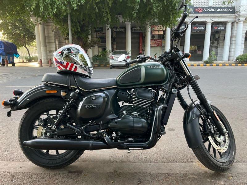 Used Yezdi Roadster Dark Hunter Green 2022 Model (PID-1421381566) Bike ...