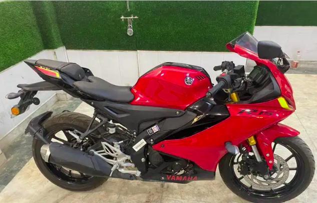 Used Yamaha YZF-R15 V4 Metallic Red 2022 Model (PID-1421419898) Bike ...