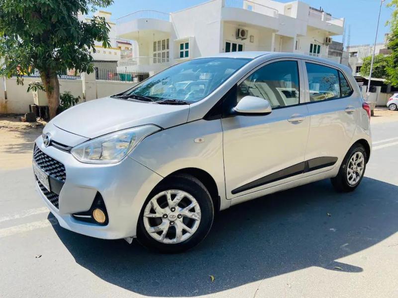 Used Hyundai Grand i10 Magna 1.2 Kappa VTVT 2017 Model (PID-1421428040) Car for Sale in Ahmedabad