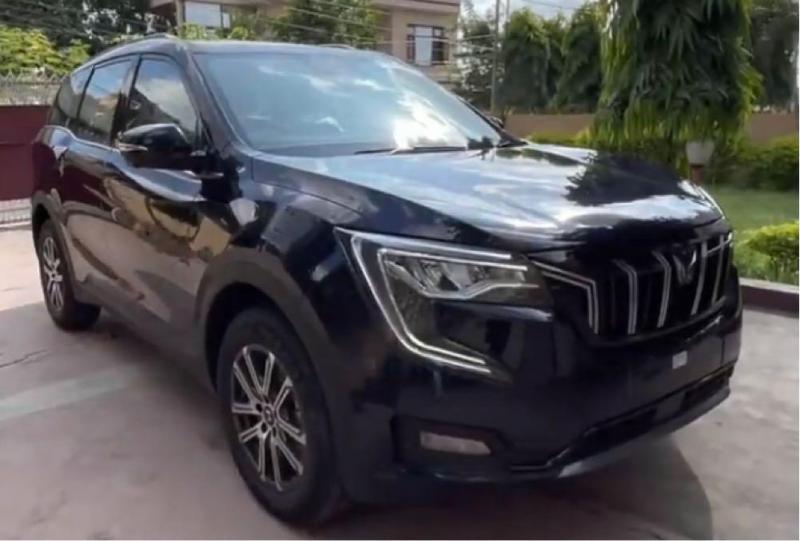 Used Mahindra XUV700 AX 7 Petrol MT 7 STR 2022 Model (PID-1421418528 ...