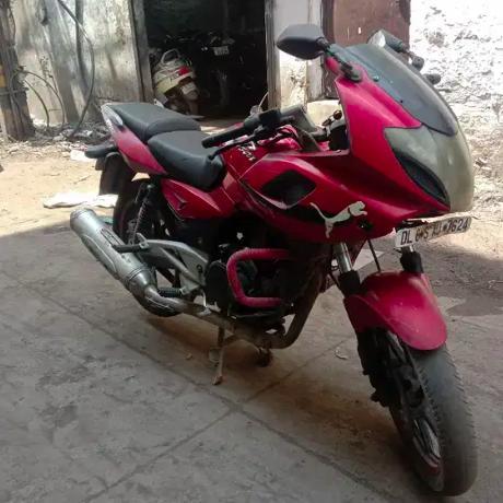 Used Bajaj Pulsar 220cc 2010 Model (PID-1421442072) Bike for Sale in Delhi