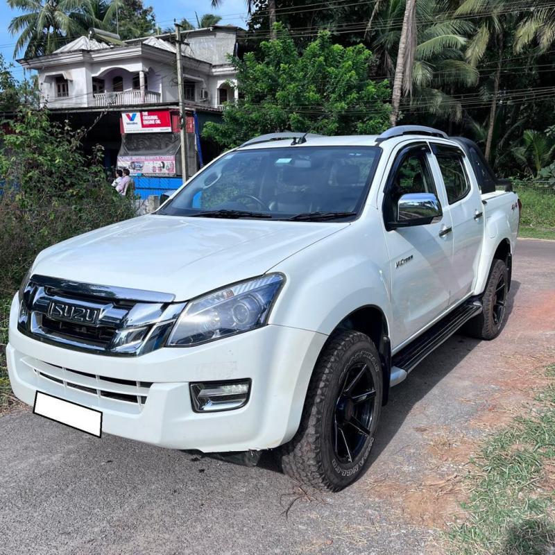 Used Isuzu D-Max V-Cross HIGH DIESEL 2018 Model (PID-1421545684) Car ...