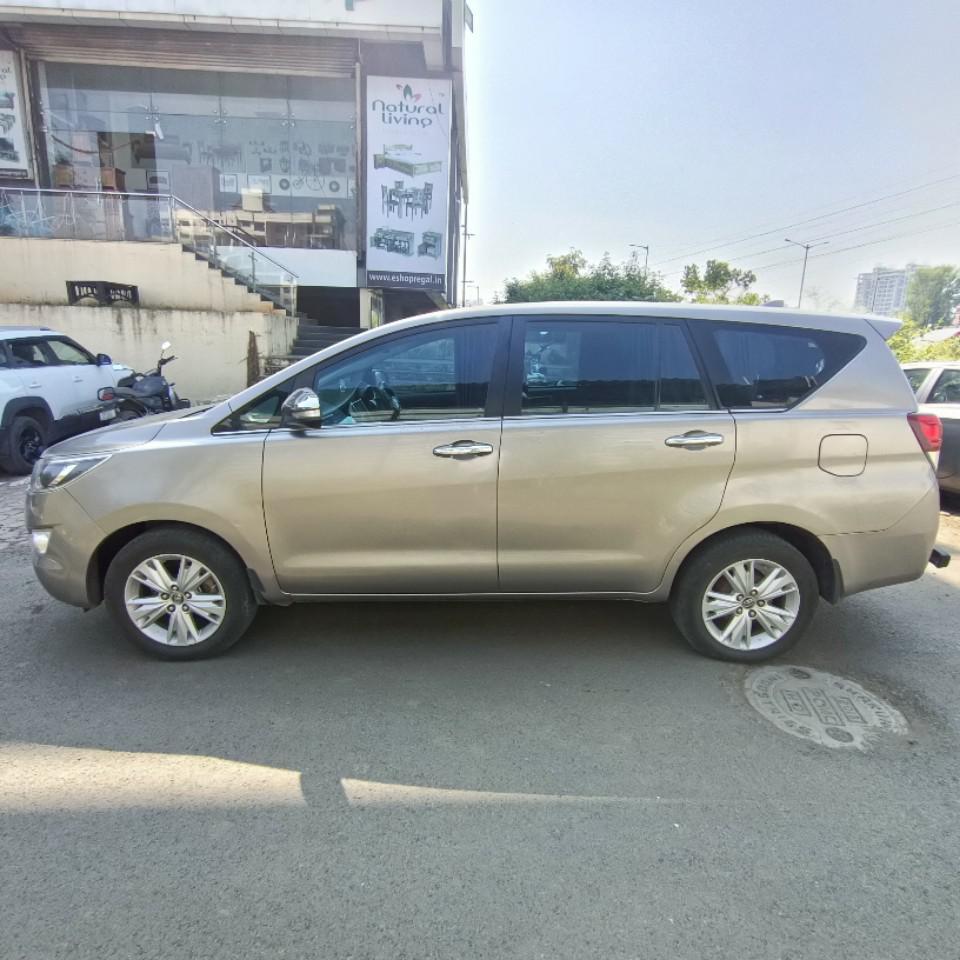 Used Toyota Innova Crysta 2.8 ZX AT 7 STR 2017 Model (PID-1421554143 ...