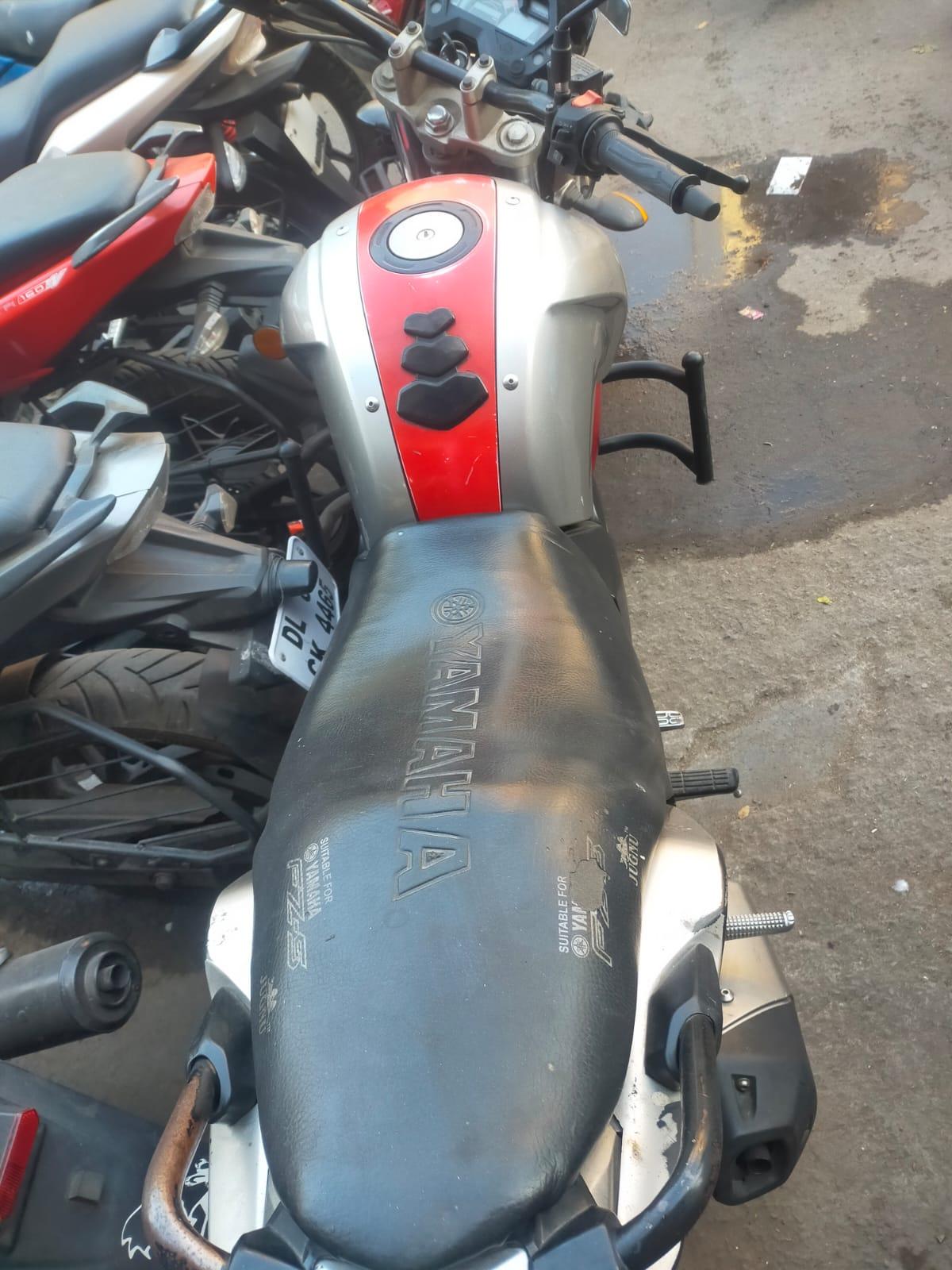 Used Yamaha FZs 150cc 2009 Model (PID-1421558041) Bike for Sale in Delhi
