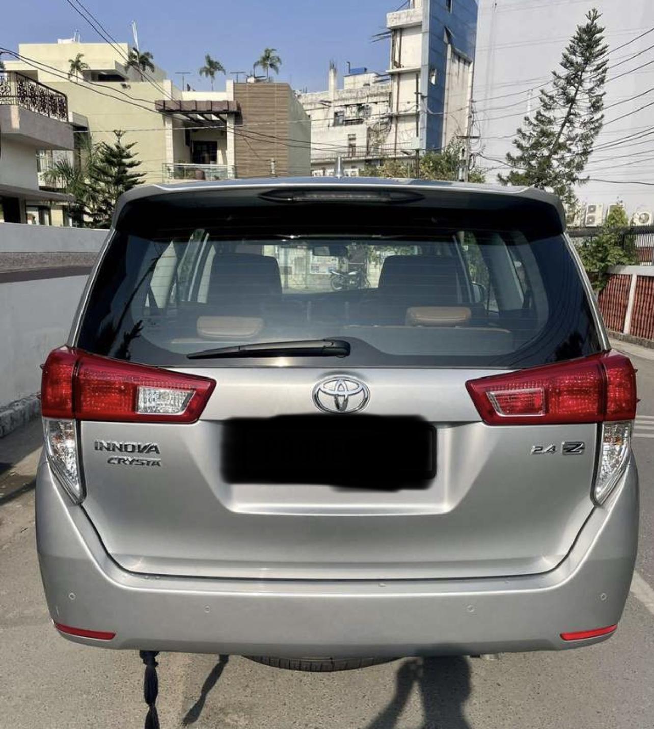 Used Toyota Innova Crysta 2.4 ZX AT 7 STR 2022 Model (PID-1421565933 ...