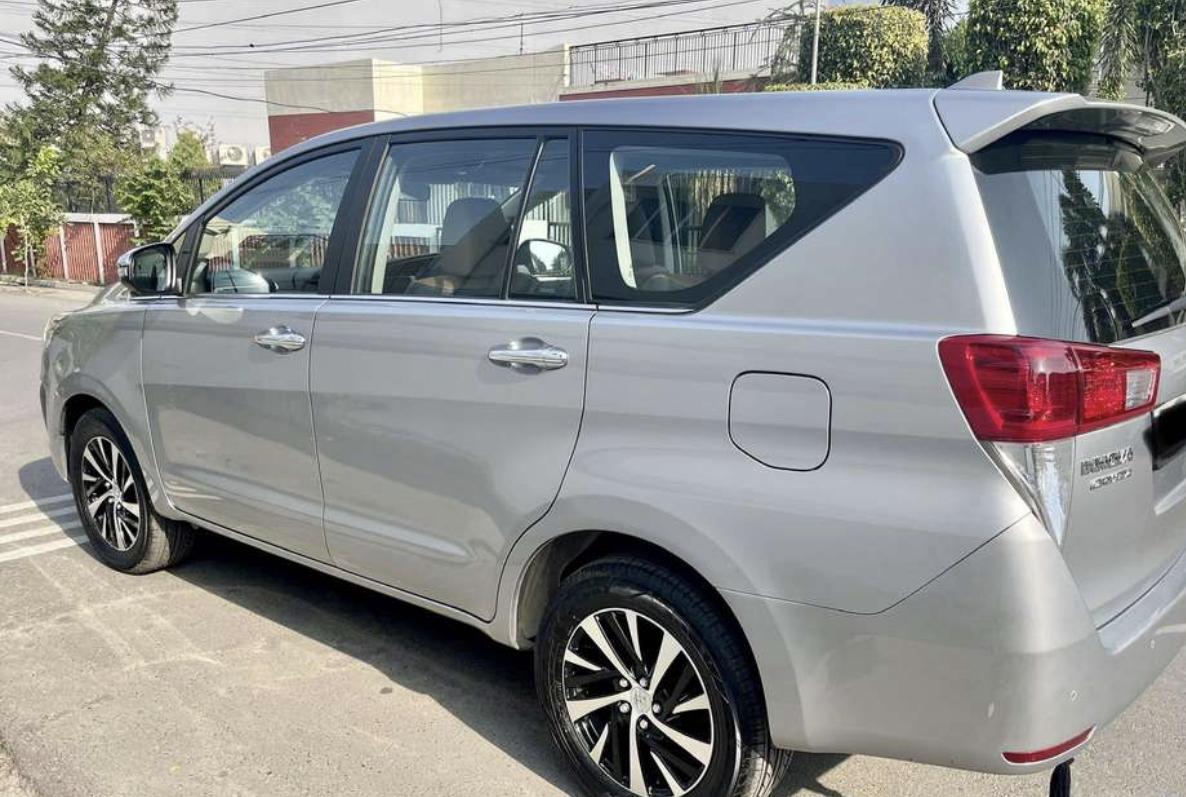 Used Toyota Innova Crysta 2.4 ZX AT 7 STR 2022 Model (PID-1421565933 ...