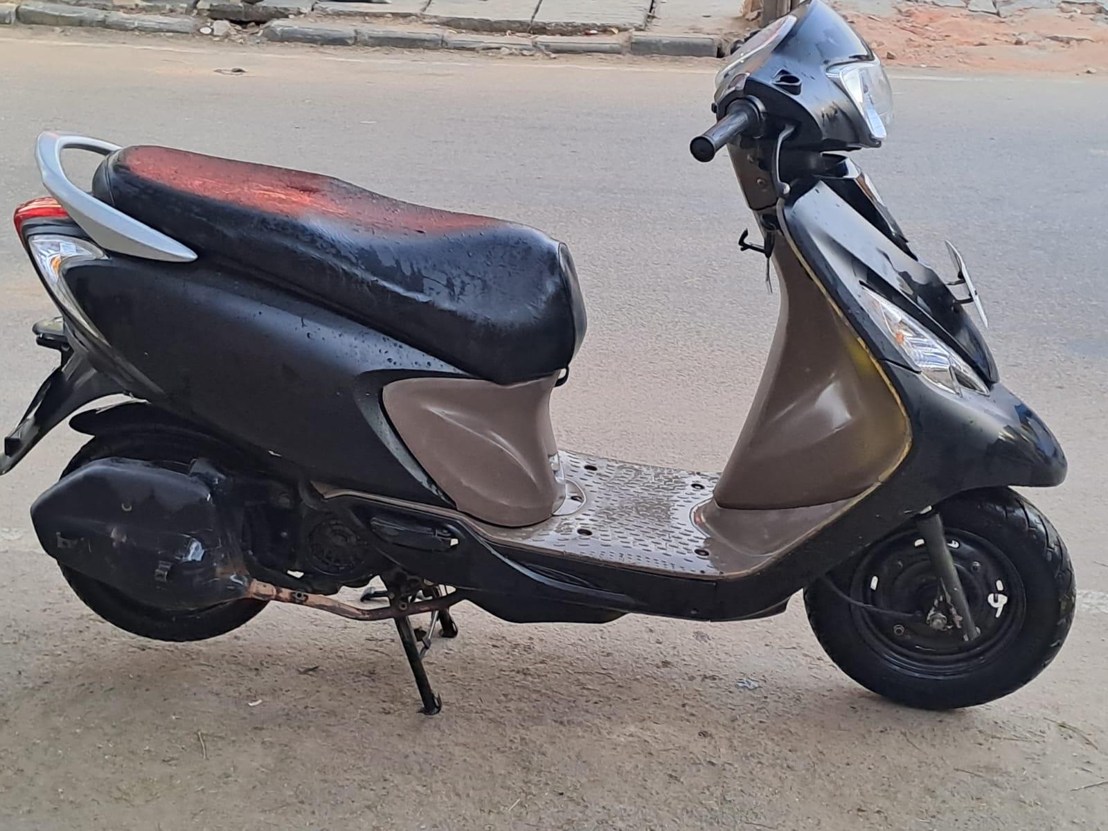 Used TVS Scooty Zest 110cc 2019 Model (PID-1421615940) Scooter for Sale ...