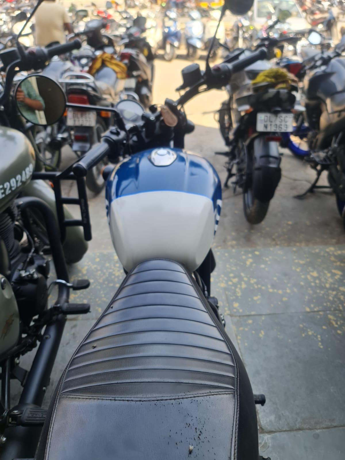 Used Royal Enfield Hunter 350 Metro Dapper 2022 Model (PID-1421714538 ...