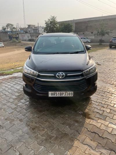 Used Toyota Innova Crysta 2.4 GX 8 STR 2017 Model (PID-1421833232) Car ...