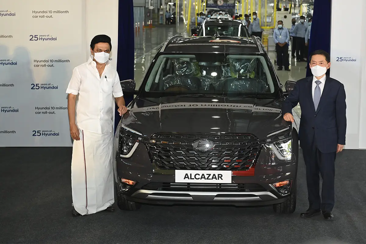 Hyundai Alcazar Platinum Matte 1.5 Petrol 7STR Dual Tone 2026 Price ...