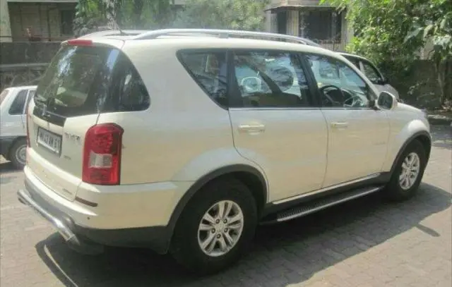 Mahindra Ssangyong Rexton Price, Mileage, Specs, Reviews | Droom