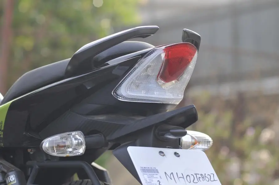 TVS Apache 150CC Price, Mileage, Specs | Droom