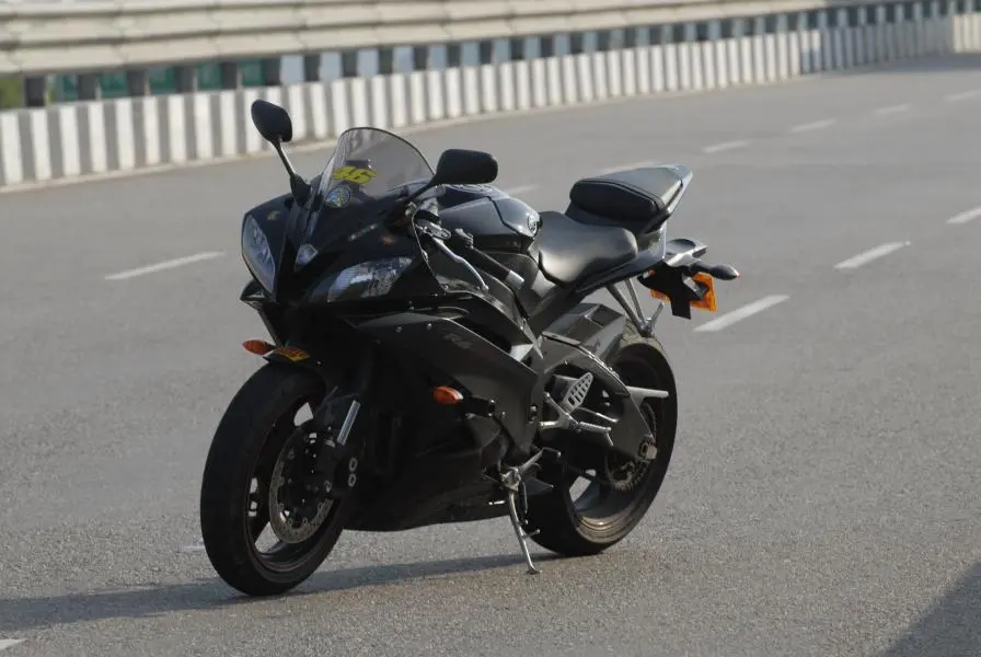 Yamaha YZF-R6 Price - Yzf R6 Mileage, Specs, Colors | Droom