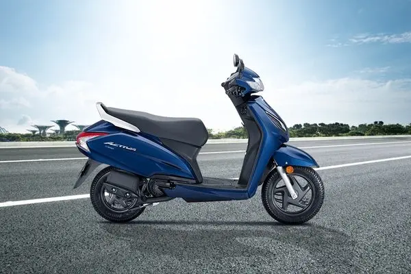 Honda Activa 6G DLX OBD2 B 2026 Price, Mileage, Specs, Reviews
