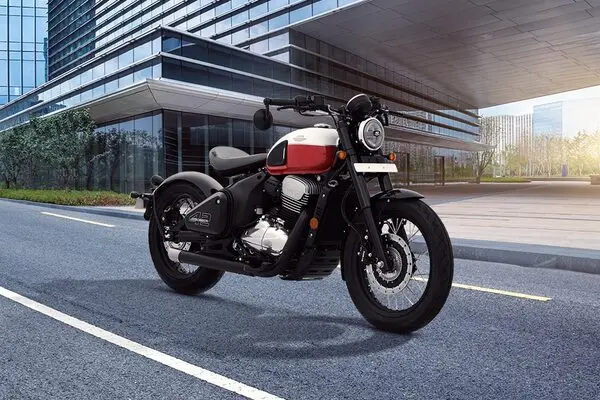 Jawa 42 Bobber Jasper Red Alloy Wheel 2026 Price, Mileage, Specs, Reviews