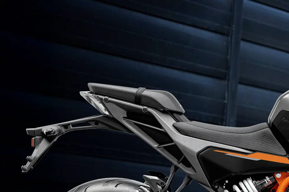 KTM Duke 390 Price, Mileage, Specs, Reviews | Droom