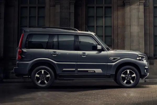 Mahindra Scorpio Classic S11 2025 Price, Mileage, Specs, Reviews