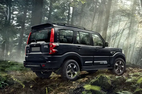 Mahindra Scorpio Classic S11 MT 7S CC 2026 Price, Mileage, Specs, Reviews