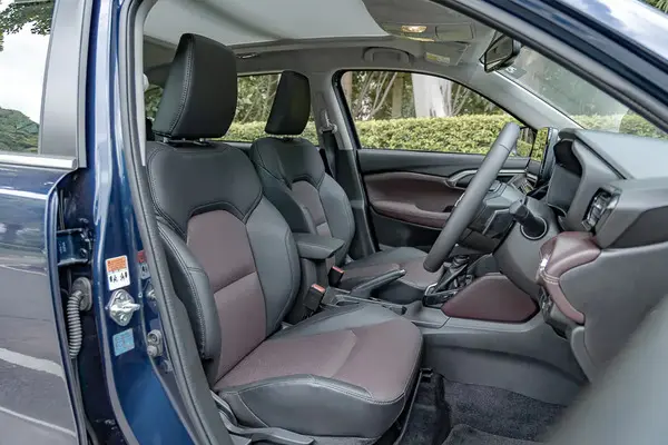 Maruti Suzuki Grand Vitara Zeta CNG DT 2026 Price, Mileage, Specs, Reviews