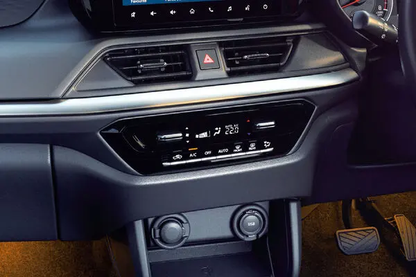Maruti Suzuki Swift VDI Price, Mileage, Specs | Droom