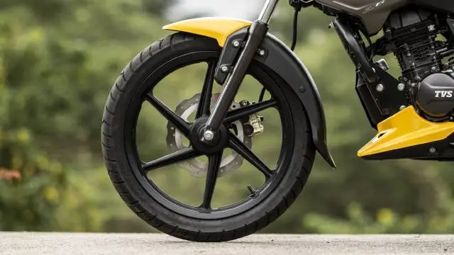 TVS Raider 125 SmartXonnect 2026 Price, Mileage, Specs, Reviews
