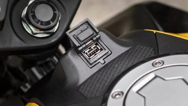 TVS Raider 125 SmartXonnect 2026 Price, Mileage, Specs, Reviews