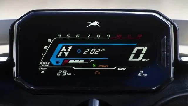 TVS Raider 125 SmartXonnect 2026 Price, Mileage, Specs, Reviews