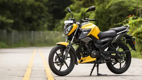 TVS Raider 125 SmartXonnect 2026 Price, Mileage, Specs, Reviews