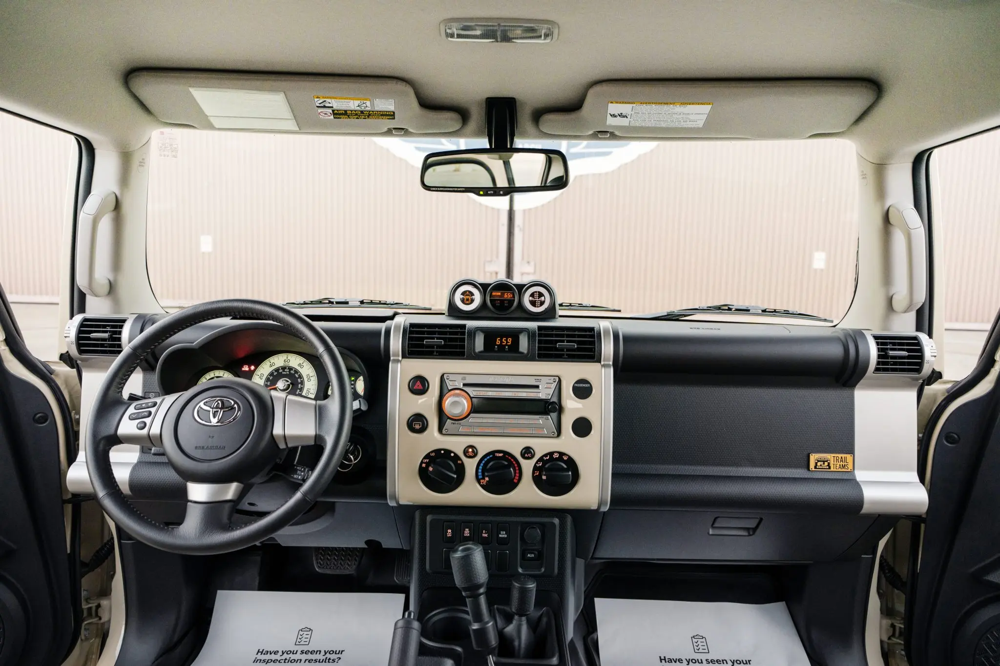 Toyota FJ Cruiser Price, Mileage, Specs, Reviews | Droom