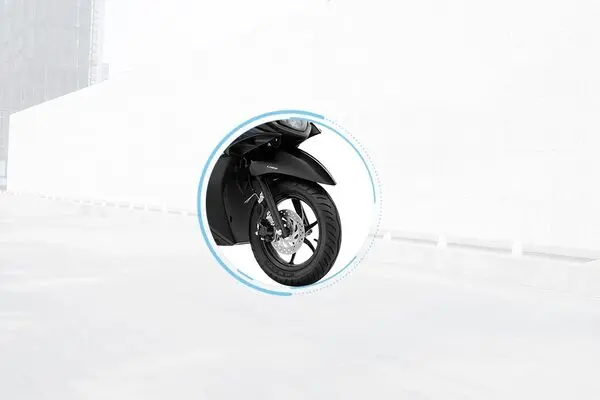 Yamaha Ray ZR 125 Hybrid Disc 2025 Price, Mileage, Specs, Reviews